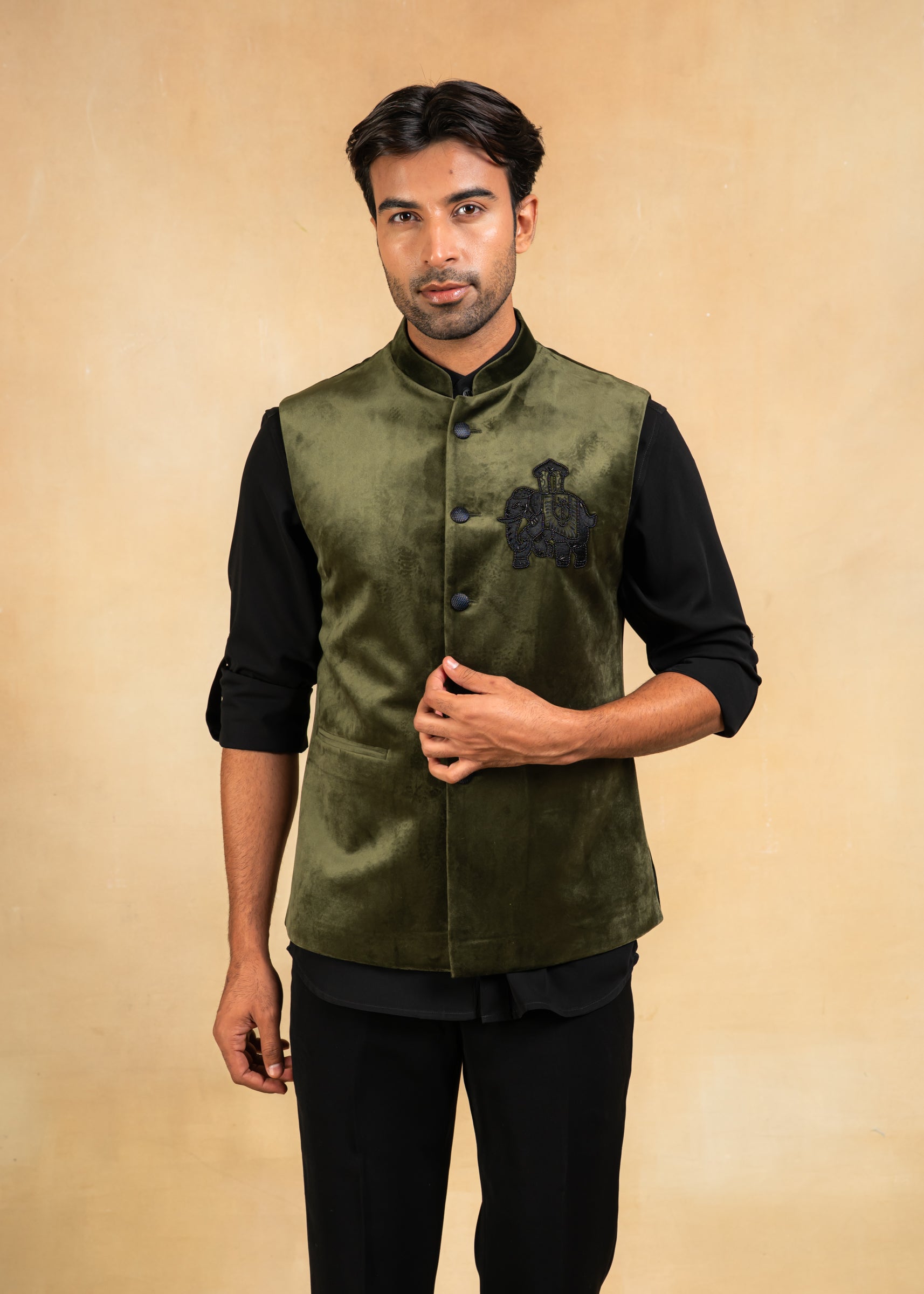 green velvet nehru jacket with motif – Bonsoir
